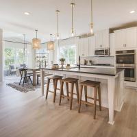 China Interlocking Vinyl Plank Tiles for Eco-friendly Waterproof SPC Click Vinyl Flooring for sale