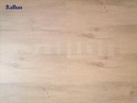 China Indoor Traditional Design SPC Vinyl Plank Flooring with Fireproof and Heat Resistant for sale