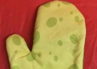 China Safety Printed Oven Mitts Dotted Style Flexible Operation  For Home Hotel for sale