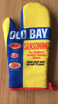 China Slip Resistant Heavy Duty Printed Oven Gloves Soft Feel For Heat Resistant Work for sale