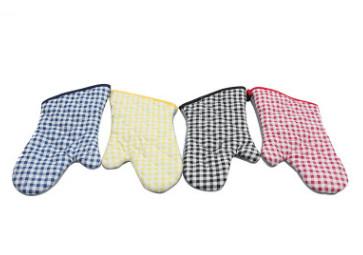 China Comfortable Cooking Cotton Oven Gloves , Heat Proof Oven Gloves Heat Resistant for sale