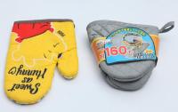 China Colorful High Temp Heat Resistant Oven Gloves Fireproof Thickened Plain Design for sale
