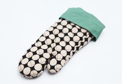 China Customized Heat Resistant Oven Gloves Anti Slip Heat Resistance Surface for sale