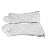 China Colorful  Silver Oven Mitts  Heat Insulation  Soft Feel Flexible Operation for sale