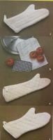 China High Heat Kitchen Microwave Oven Towel Gloves Milk Color Steam Stopping for sale