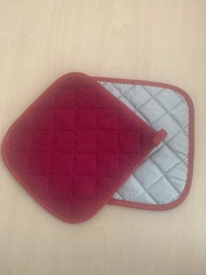 China Hot Resistant Cotton Black Kitchen Pot Holder With Towel for sale