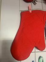 China Red Canvas Oven Mitts And Pot Holders Heat Resistant Custom Design for sale