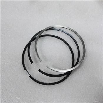 China 4 Cylinder Engine Spare Parts 4D56 Cylinder Piston With Rings 1110B977 for sale