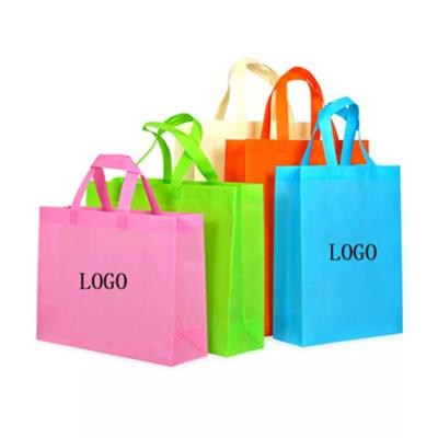 China Custom Recyclable Non Woven Shopping Bags 30x38x10cm REACH ROHS Eco Friendly Reusable for sale