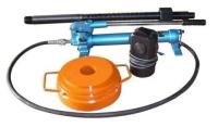 China Well Pump Puller F800 F1000 Drilling Mud Pump Spare Parts Hydraulic Valve Seat Puller for sale