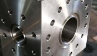 China Oilfield Wellhead Components PR2 Oilfield Tee and Cross Flanged or Studded for sale