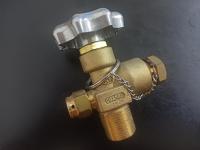 China Mud Pump Charging Valve Assy For 8 P 80 & Mp10 Pulsation Dampinner K20 for sale