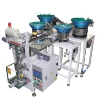 China RS-954L Trailer type Automatic Packing Machine With 4 Feeder Bowls for sale