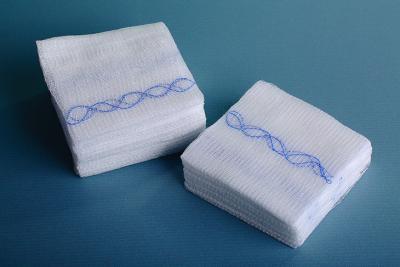 China 40S Cotton Yarn 3x3 Sterile Gauze Pads for sale