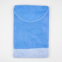 China Breathable 60 Gsm Surgical Disposable Gowns Block The Penetration Of Blood for sale