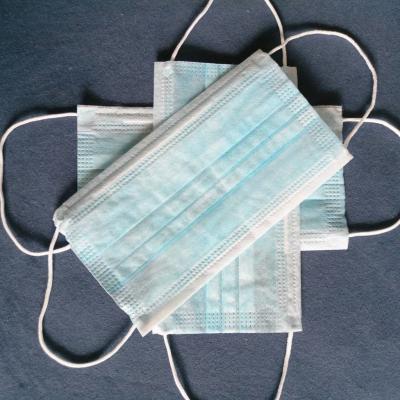 China Blue Surgical 3 Ply Disposable Earloop Face Mask Prevent Respiratory Infections for sale