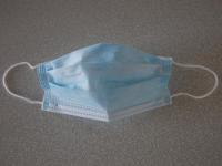 China Blue And White Disposable Face Mask For Electronic Factories And Daily Use for sale