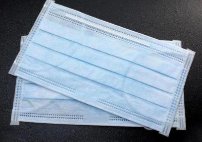 China Soft Disposable Earloop Face Mask Non - Irritating To The Skin for sale