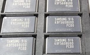 China K9F5608UOD-PCBO NAND Flash Controller Chip 32M x 8-bit 16M x 16-bit 256Mbit Memory for sale