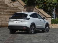 China Tyre Size 55r18 New Solar Electric Car High Speed 5 Seater Electric Car for sale