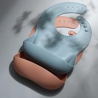 China Bacteria Resistant Packaging Customized Silicone Baby Feeding Pinny Safe In Sterilizer for sale
