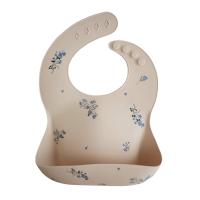 China Easy To Clean BPA Free Dust Proof Silicone Baby Bib Safe In Freezer for sale