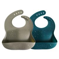 China Comfortable Soft Silicone Baby Bib Eco Friendly ODM Customized Logo for sale