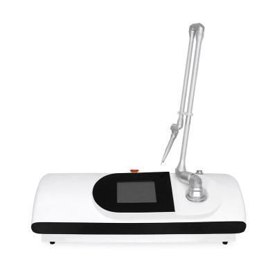 China Anti Aging Acne Removal CO2 Fractional Laser Machine For Skin Rejuvenation Lifting for sale