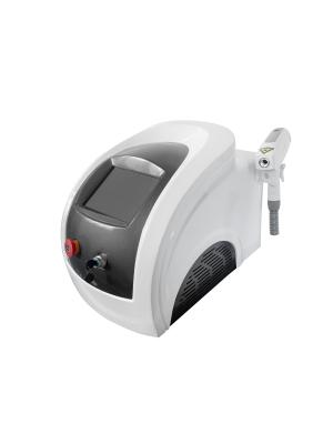 China 532nm Tattoo Removal Nd Yag Q Switch Laser Machine Beauty Device 800W for sale