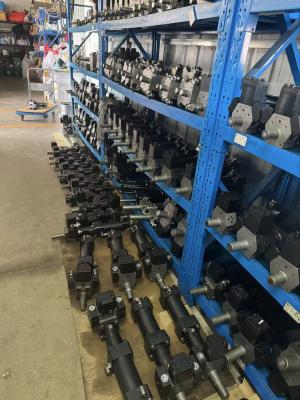 China High Pressure PU Foam Machine Mixing Head - 100-200 Bar Operating Range with Self-Cleaning Injection System for sale
