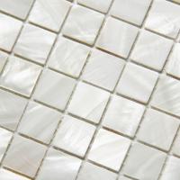 China Handmade Freshwater Sea Shell Wall Mosaic 20x20mm 305x305mm Natural Elegant Decor for sale