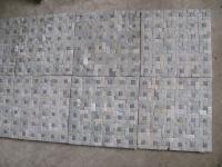 China Natural Stone Mosaic Black Slate Mixed Yellow Quartzite P014 305x305mm Wall Decoration for sale