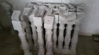 China Guangxi White Marble Balustrade 1000-1500mm Custom Size Porch Balcony Railing for sale