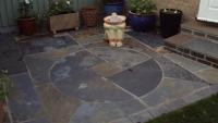 China Rusty Slate Medallion Multicolor Slate Floor Circle Stone Paving Stone for Yard for sale