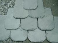 China Light Green Slate Roof Tiles 400x200mm Natural Split Pre-Drilled Durable Non-Fading for sale