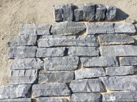 China Blue Quartzite Loose Ledge Stone Natural Stone Veneer Wall Cladding 60kgs/m2 2-3cm for sale
