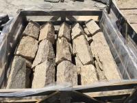 China Tiger Skin Yellow Granite Field Stone Random Veneer Natural Stone Cladding 2-3.5cm Thick for sale