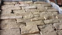 China Golden Yellow Quartzite Field Stone Random Natural Stone Veneer Cladding 2-3.5cm Thick for sale