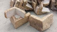 China Golden Yellow Quartzite Field Stone Random Natural Stone Veneer Cladding 2-3.5cm Thick for sale