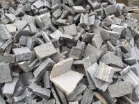 China Cloudy Grey Granite Field Stone Random Granite Stone Veneer Natural Stone Cladding for sale