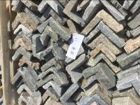 China Natural Quartzite Granite Field Stone Veneer Random Ledger Stone 2-3.5cm Thick for sale