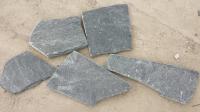 China Black Quartzite Random Flagstone 30-50cm Flamed Patio Pavers Natural Stone for sale