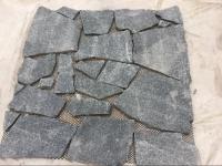 China Black Quartzite Random Flagstone 30-50cm Flamed Patio Pavers Natural Stone for sale