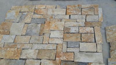 China Yellow Slate Field Stone Natural Slate Random Flagstone Slate Stone Cladding for sale