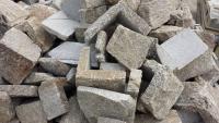 China Yellow Granite Stone Cladding Natural Wall Tiles 10x20cm 2-3.5cm Thickness for sale