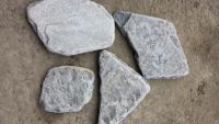 China Tumbled Blue Quartzite Random Flagstone Crazy Stone Irregular Flagstone Paving Stone for sale