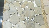 China Tumbled Rustic Quartzite Random Flagstone 2-3.5cm Thick for Wall and Flooring for sale