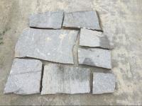 China Green Quartzite Random Flagstone 2-3.5cm Natural Stone Patio Flooring Pavers for sale