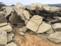 China Earth Yellow Slate Random Flagstone Irregular Random Stone Landscaping Stones for sale