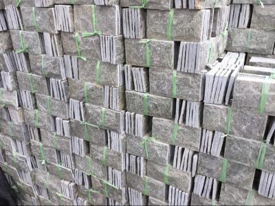 China Grey Quartzite Mushroom Stone Pillar Wall Cladding 30x15cm Natural Stone for Exterior Landscaping for sale